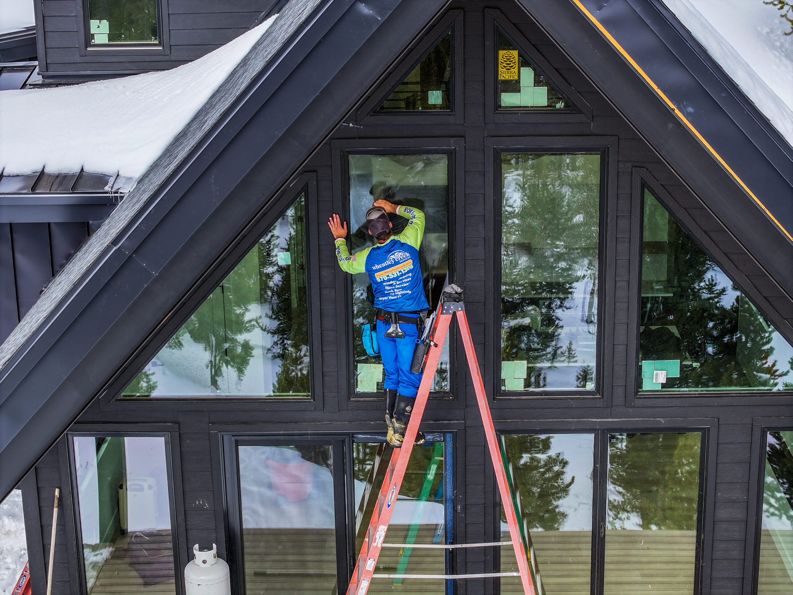 Why Your Windows Still Look Dirty After You “Cleaned” Them: Common DIY ...